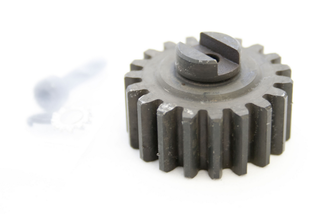 Gas Challenger and Dragster 19 Tooth Pinion Gear – Primal RC – UK
